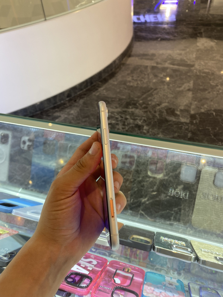 Продаётся Iphone XR