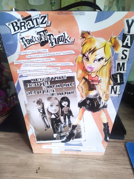 Кукла Братц Bratz Yasmin PrettyN Punk