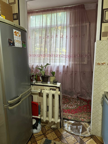 Юнусабад-15 продаётся квартира 2/2/4 Зеркалка можно под ИПОТЕКУ