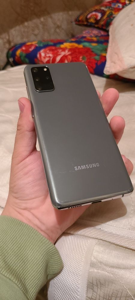 Samsung  S20 plus ideal