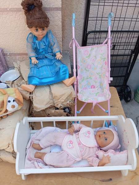 Продам игрушки куклы мягкие коляска кроватка