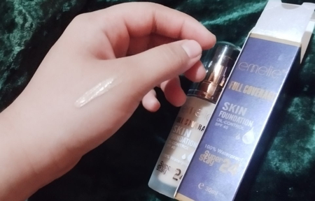 Tanalka Emelie yuzga zoʻr yotadi. Quyowdan himoyasi spf 40.  30ml.