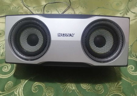 Продам колонку SONY от музыкального центра.