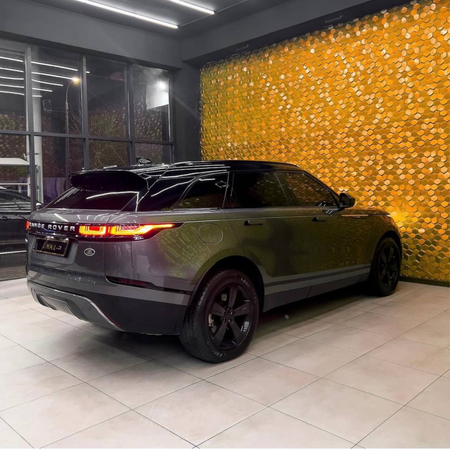 Range Rover Velar 2.0L Turbo в идеальном состоянии