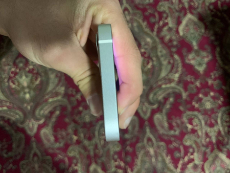 Apple 12 mini.