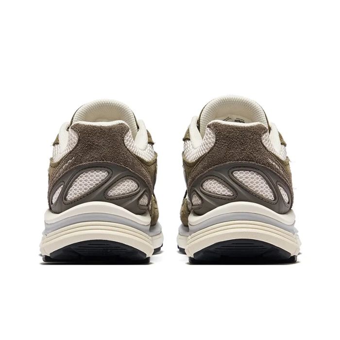 В продаже новые оригинальные кроссовки Saucony Kinvara