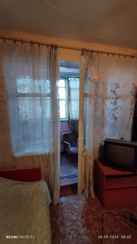 Срочни 2 хонали уй сотилади