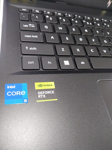 Acer Nitro V15  15.6