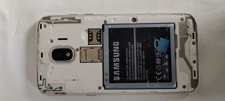 Telefon sotiladi arzon Samsung J2