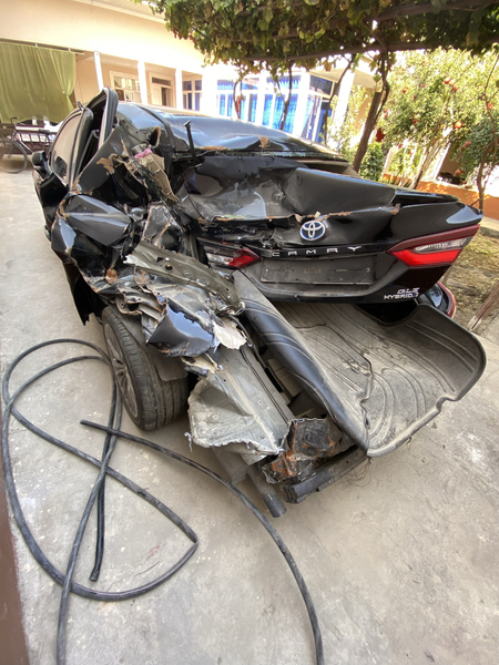 toyota camry hybrid 2023 yil