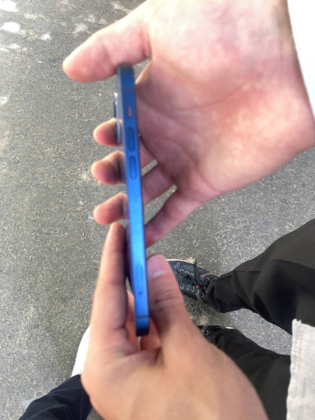 Iphone 12 64 81emkost
