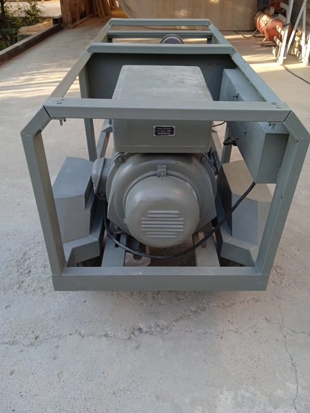 Generator 37.5 kilovat sotiladi Holati yangi qilingan