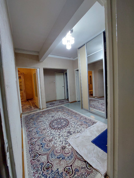 Sergeli 7 da mebel texnikasi bn 4 xona sotiladi