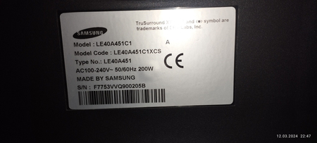Самсунг телевизор LCD 42