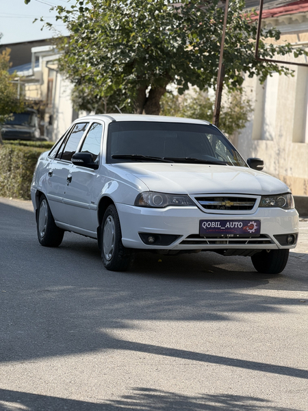 Srochna sotiladi holati yaxshi yurib turgan moshina metan gaz