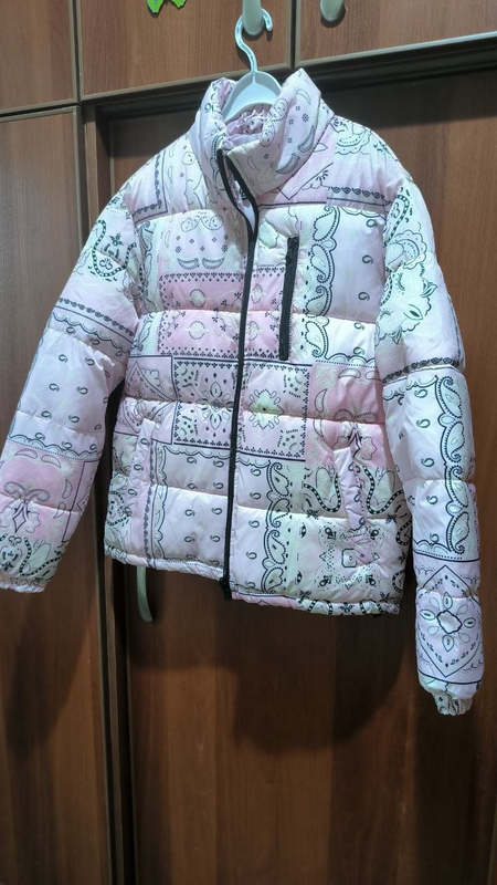 Продам женскую куртку