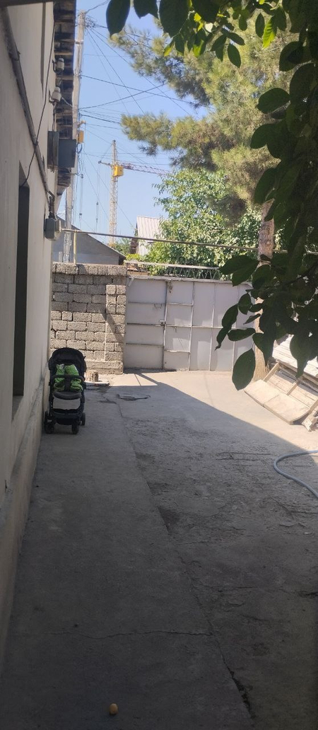 Metro chkalovda 4 sotka hovli sotiladi