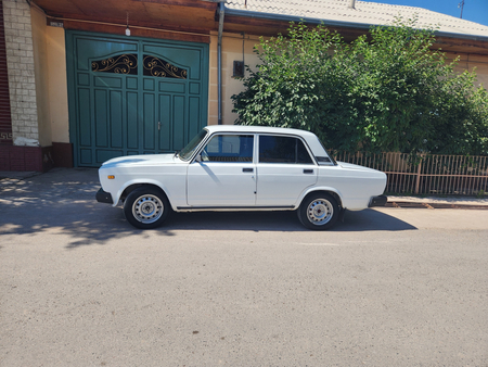 Vaz (Ваз) 21 07 sotiladi
