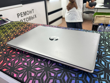 HP PAVILION x360 core i5-8gen 8GB/256GB SSD