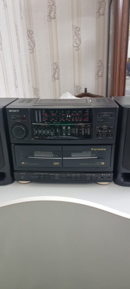 Музикалний центр Sony Muzikalniy sentr