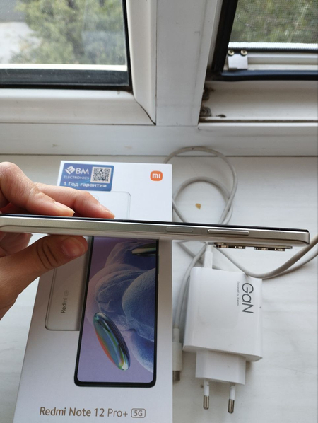Срочно продам Redmi note 12 Pro+ 5G
