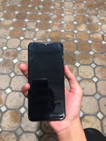 Infinix Hot 11 сотилади