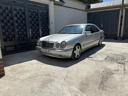 Мерседес w210