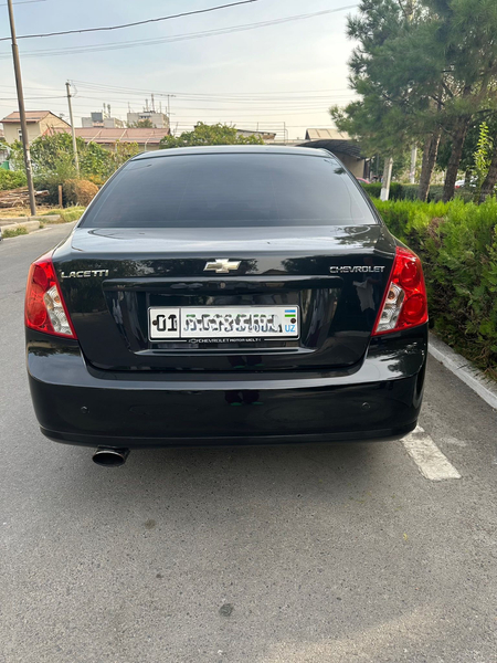 Продается Lacetti 1.6