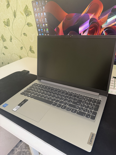 Ноутбук Lenovo ideapad