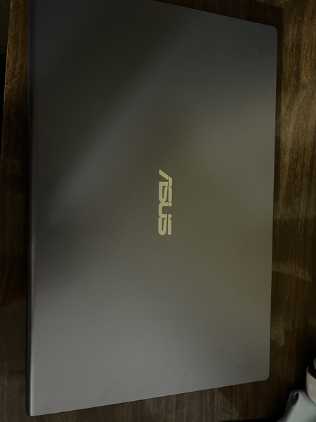 Asus X515 8/512 GB