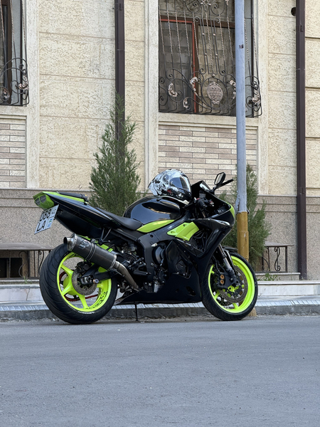 Yamaha r6 , sportbayk