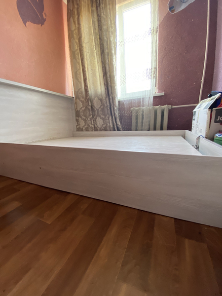 Двухместная кровать