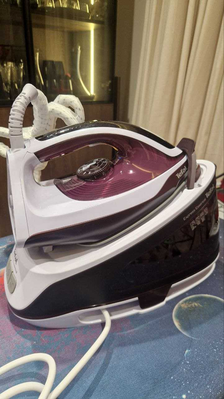Утюг с парогенератором Tefal