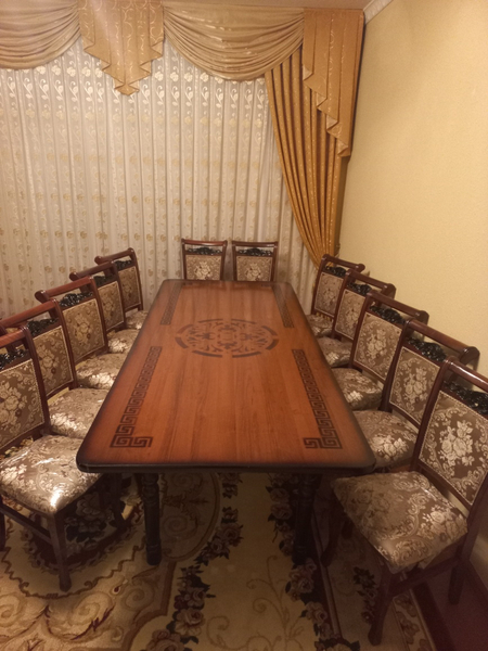 Стол стул сотилади 12 талик