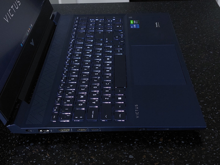 HP VICTUS сотилади