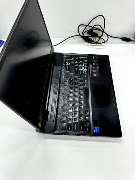 Acer Nitro 5 (СТРОЧНО ПРОДАЕТСЯ, нигде проблем не было)