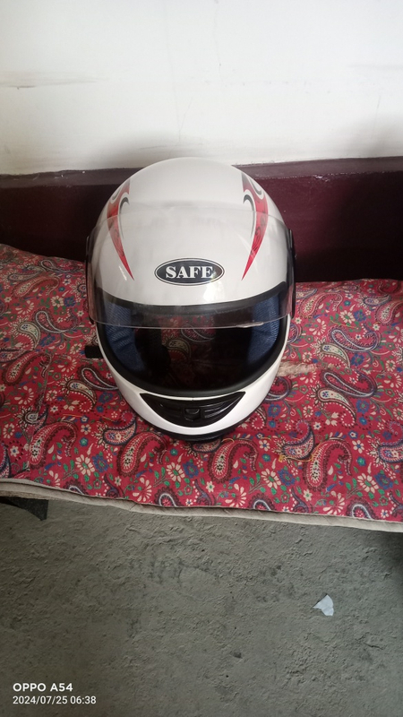 Moto kaska sotiladi
