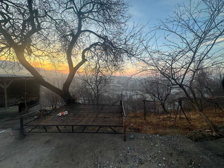 Hovli joy sotiladi, dacha qiladigan joy. Farg’ona tumani Vodilda