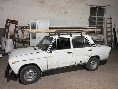VAZ 2106 sotladi