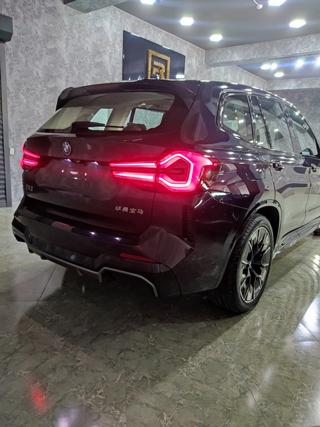 Bmw ix 3 prime full pazitsiya