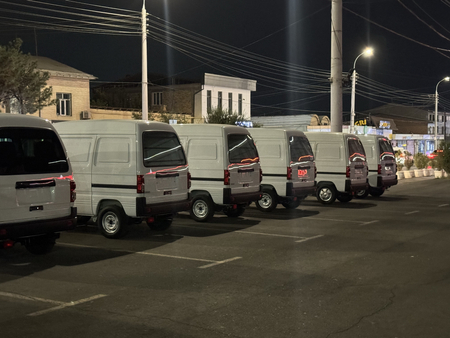 Van damas sotiladi masla 7200$ natarusi ichida