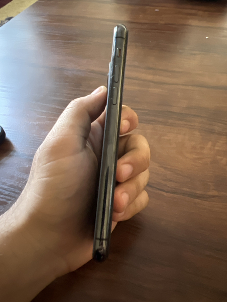 Iphone 11 pro sotiladi!