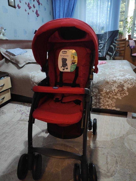 Прогулочная коляска Chicco Simplicity