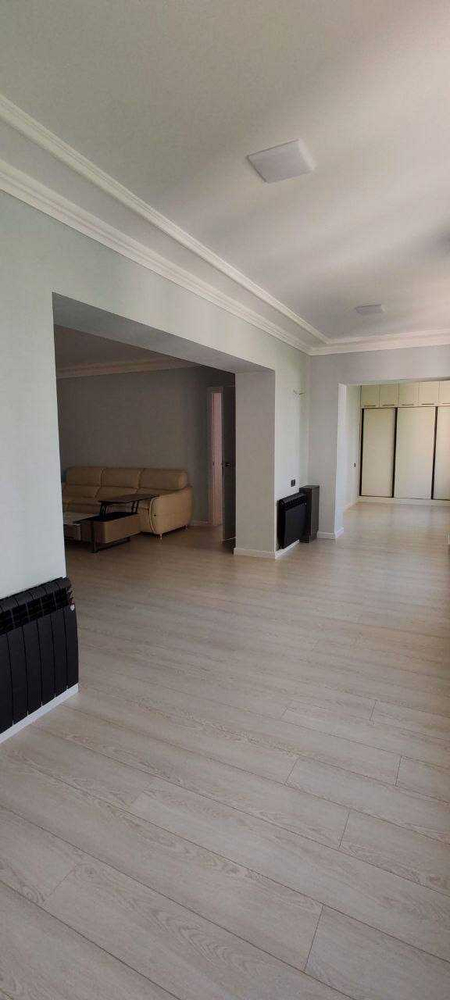 Дарахан спецплан кирпич 2-комнатная 4/5 120 м² евроремонт 2 балкона