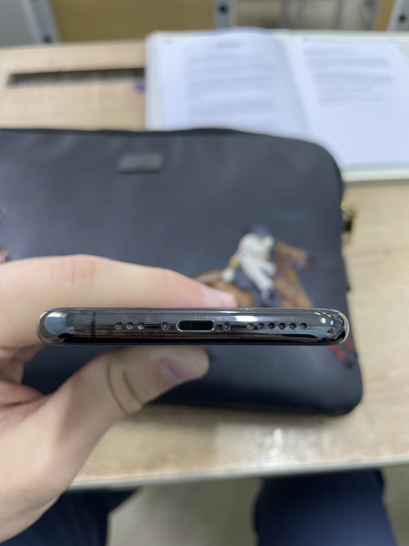 Iphone 11 pro 64 tali 74 %