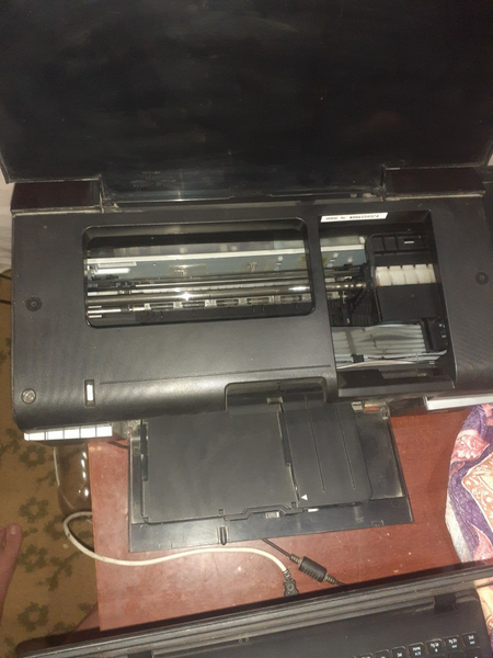 Noutbuk acer prentir Epson 805