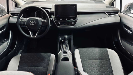 toyota corola sedan