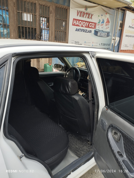 Neksiya 1 2004 soʻns sroʻchni sotiladi naqt yoki vikp narhi 4000$ noʻm