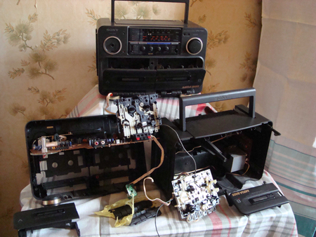 SONY CFS - 715 s. На запчасти. Отдельно. Список и цены смтр. ниже.