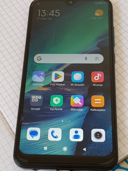 Redmi 8 4/32 holati yaxshi